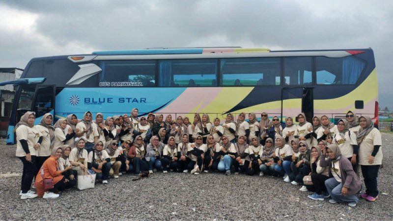 Bus Blue Star - Sewa Bus Pariwisata Jakarta Bekasi Cikarang
